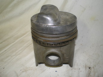 Ihc Piston - Yesterday's Tractors