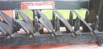 Self Locking Carton Machine. - Yesterday's Tractors