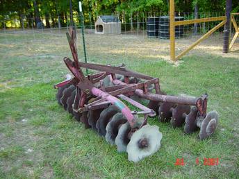 19?? Ferguson ( 2 ) - Yesterday's Tractors