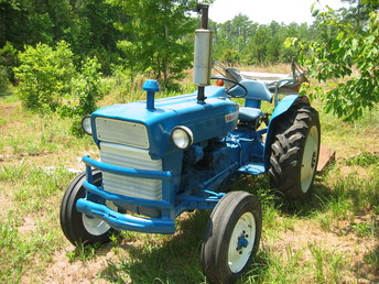 Ford 2000 1966? - Yesterday's Tractors