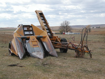 Corn Picker - Yesterday's Tractors