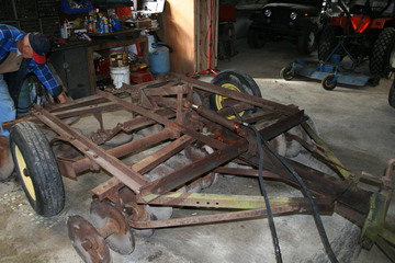 Disc Harrow Spool Bearing - Yesterday's Tractors