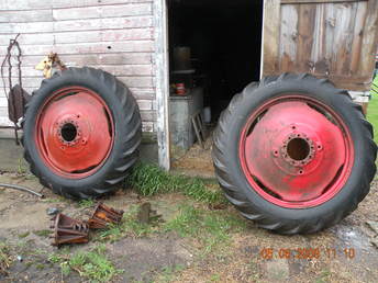 Farmall M Or Super M - Yesterday's Tractors