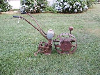 Photo #7 - Yesterday's Tractors