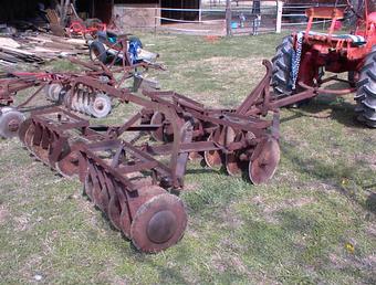 Disk Harrow 2 - Yesterday's Tractors