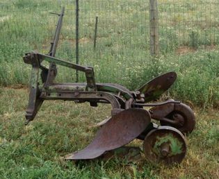 John Deere Two Way Plow (2012-10-20) - Tractor Shed