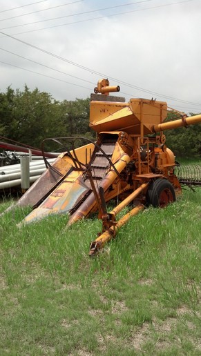 MM pull type picker/sheller | Yesterday's Tractors Forums