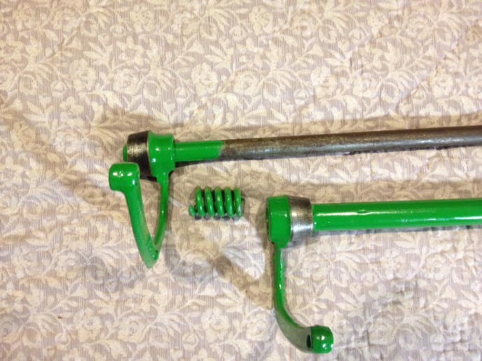 Late JD A Throttle/Shutter arm assembly. | Yesterday's Tractors Forums