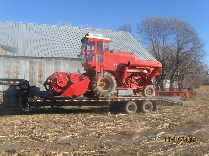 Hauling more Massey Harris Combine - Yesterday's Tractors