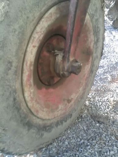 Single Front Wheel on Farmall Super C | Yesterday's Tractors Forums