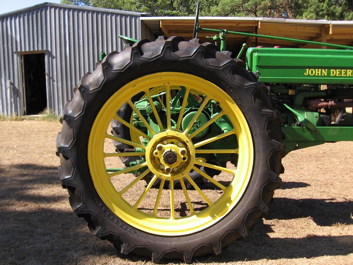 Round spokes | Yesterday's Tractors Forums