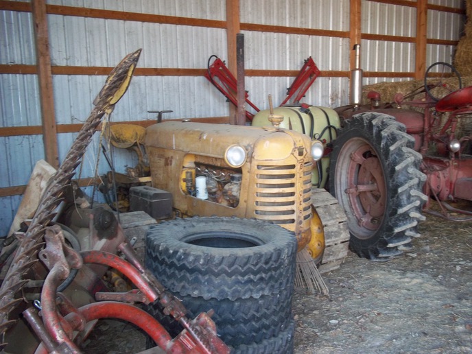 random tractor photos from the neighborhood | Yesterday's Tractors Forums