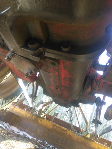 Pictures of fill and drain plugs | Yesterday's Tractors Forums