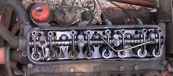 Oil line for rocker arms/ 1955 Ford 600 134 CID | Yesterday's Tractors ...