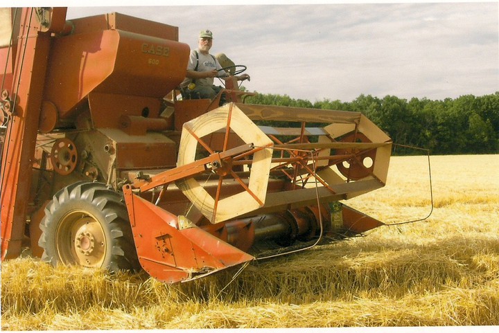 Case 600 combine pics | Yesterday's Tractors Forums