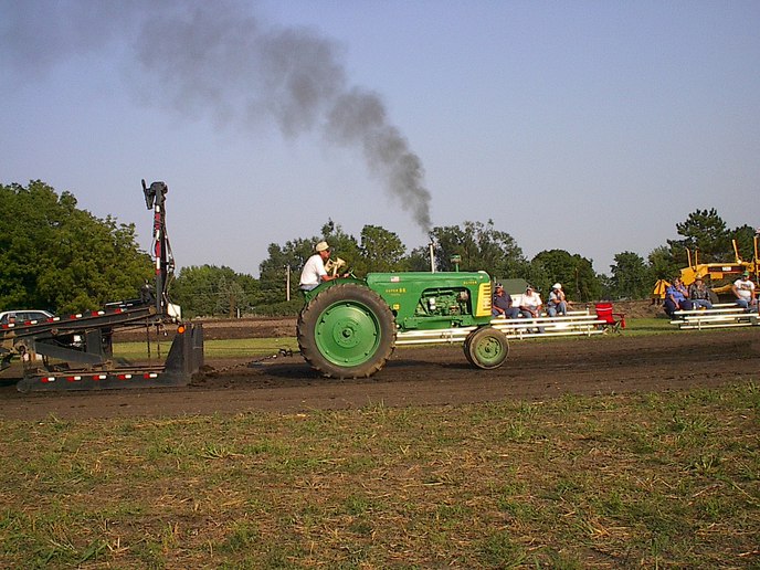 random tractor picture | Yesterday's Tractors Forums