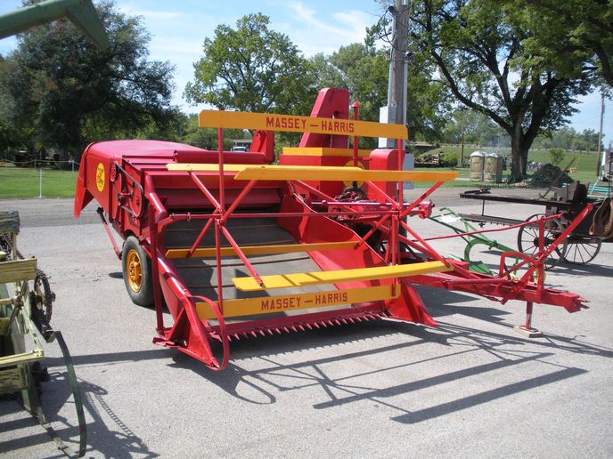 A few more pics from the show. | Yesterday's Tractors Forums