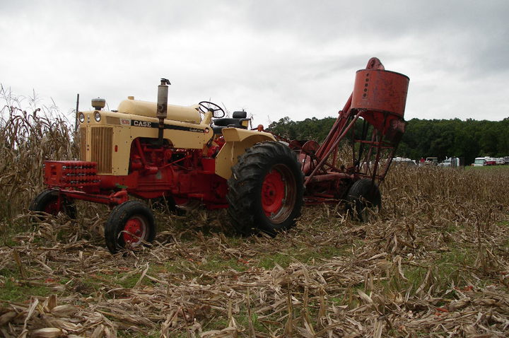 Case IS picker-sheller video | Yesterday's Tractors Forums