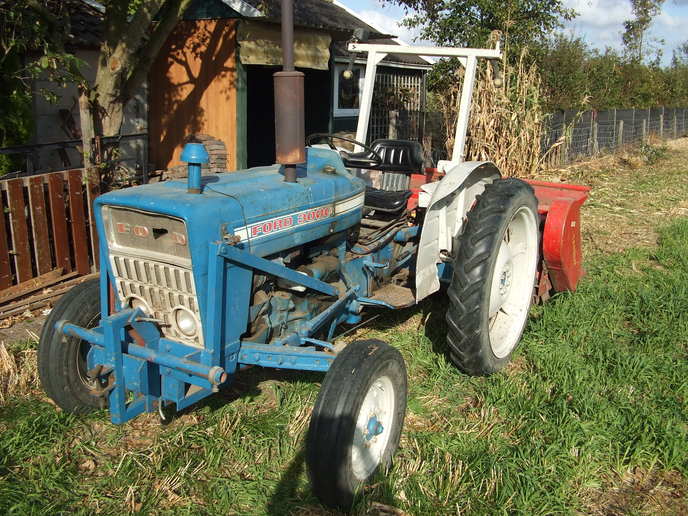 Ford 3000 with wood chopper | Yesterday's Tractors Forums