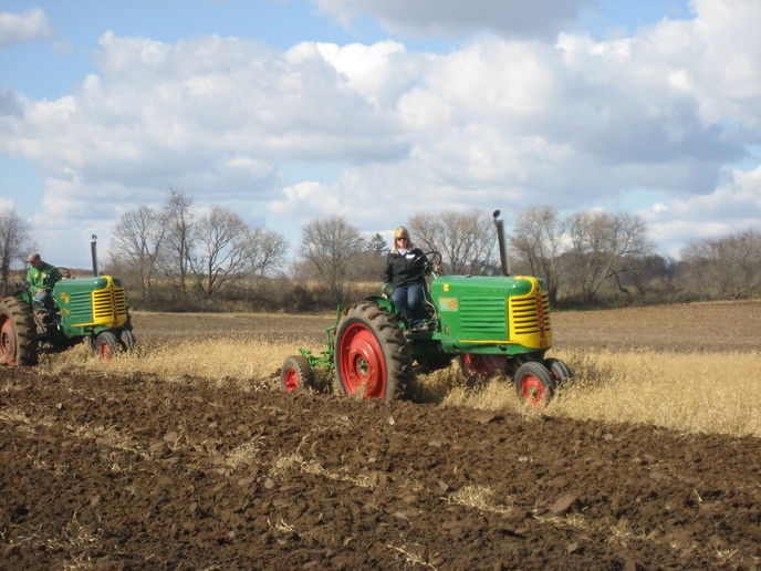 Olivers at Plow Day (lots of pictures) | Yesterday's Tractors Forums