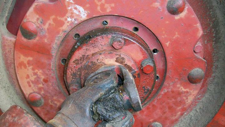 IH 46 Baler flywheel/clutch problem | Yesterday's Tractors Forums