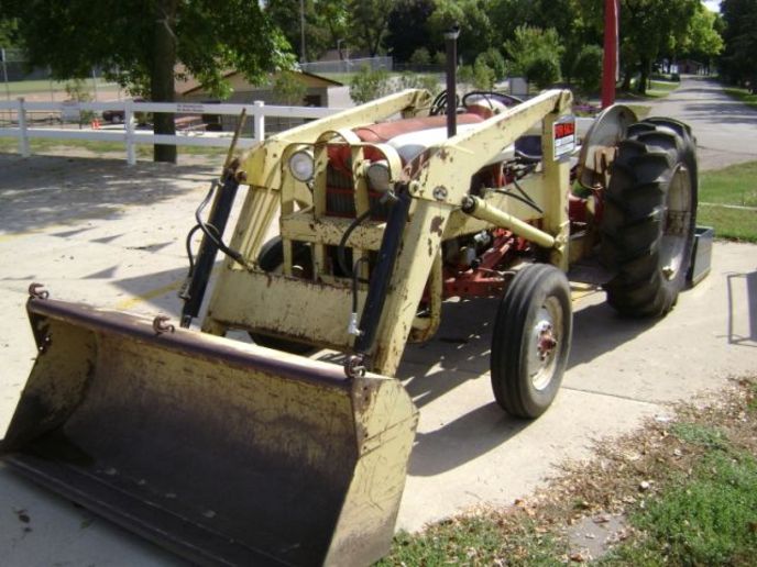 Ford Loader ID??? | Yesterday's Tractors Forums