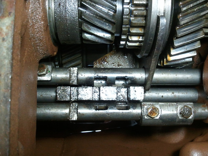 1850 gear shifter help | Yesterday's Tractors Forums