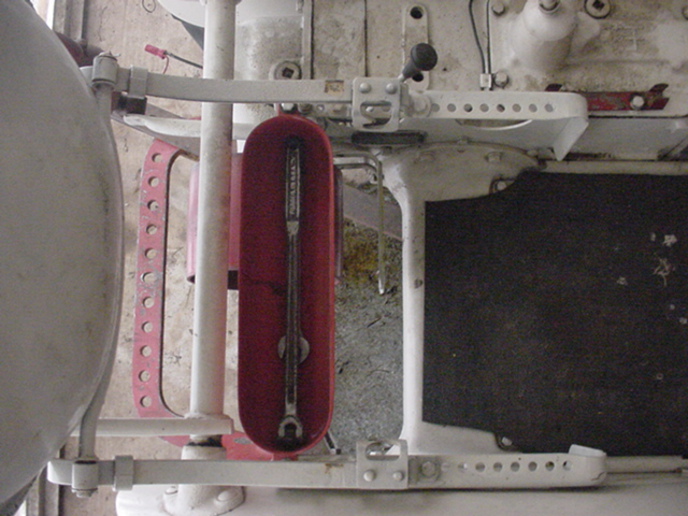 Farmall 140 toolbox | Yesterday's Tractors Forums Farmall 140 toolbox | Yesterday's Tractors Forums