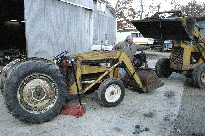 Davis Loader pictures | Yesterday's Tractors Forums