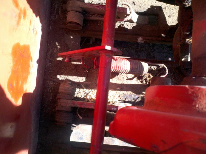 spring location on new holland 282 baler | Yesterday's Tractors Forums