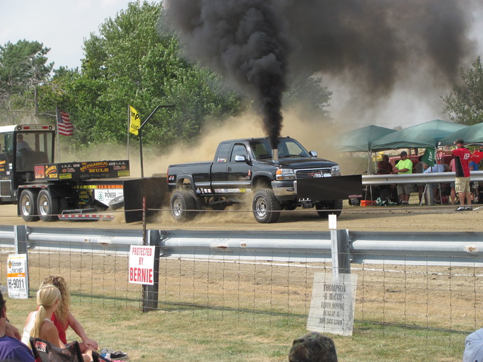 Pics From Laura, Illinois - Small Town Pull | Yesterday's Tractors Forums