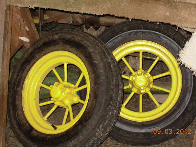 Round Spoke Wheel for Unstyled B | Yesterday's Tractors Forums