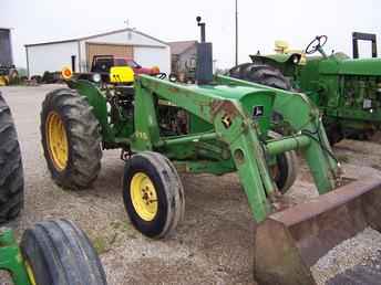 Used Farm Tractors for Sale: John Deere 1530 &145 Loader (2005-04-29 ...
