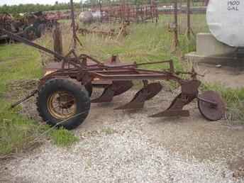 Used Farm Tractors for Sale: Ihc 3-14 Plow (2005-05-02) - Yesterday's ...