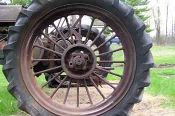 Used Farm Tractors for Sale: Wanted Round Spoke Wheels (2005-05-06 ...