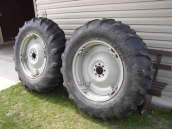 Used Farm Tractors for Sale: Ford Power Adjust Rims & Tires (2005-05-06 ...
