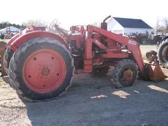 Used Farm Tractors for Sale: Belarus M-520 MFWD, W/ Loader (2005-05-12 ...