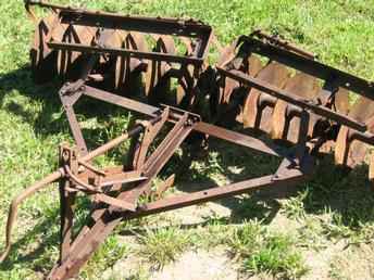 Used Farm Tractors for Sale: Old Disc (2005-05-15) - Yesterday's Tractors