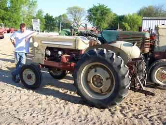 Used Farm Tractors for Sale: Cockshutt 540 Gas W/3PT. Hitch (2005-05-25 ...
