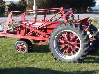 Used Farm Tractors for Sale: 1942 Farmall H W/ Loader (2005-05-25 ...
