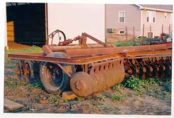 Used Farm Tractors for Sale: Kewanee Wheel Disc - New Price (2005-06-04 ...