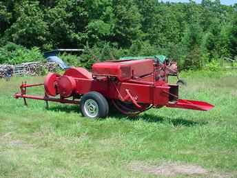 Used Farm Tractors for Sale: Massey Ferguson #3 Baler (2005-07-17 ...