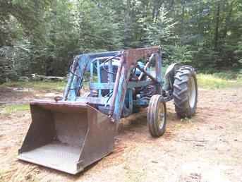 Used Farm Tractors for Sale: Ford 2000 Tractor/Loader (2005-07-24 ...