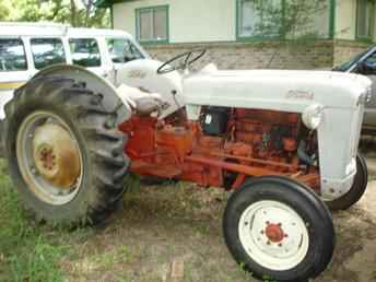 Used Farm Tractors for Sale: 1955 Ford 650 (2005-07-27) - Yesterday's ...