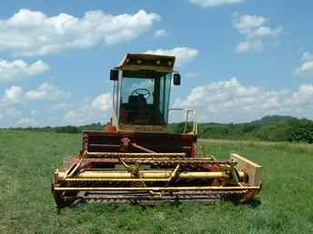 Used Farm Tractors for Sale: NH 1495 Haybine (2005-08-17) - Yesterday's ...