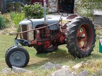 Used Farm Tractors for Sale: 1950 Case DC (2005-09-25) - Yesterday's ...