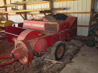 Used Farm Tractors for Sale: Massey Ferguson #3 Baler (2005-10-03 ...