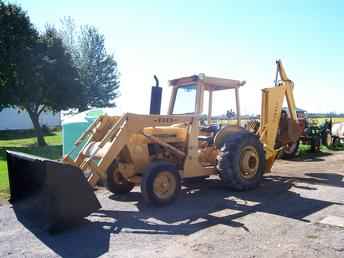 Used Farm Tractors for Sale: Ford 445 Diesel TLB (2005-10-07 ...