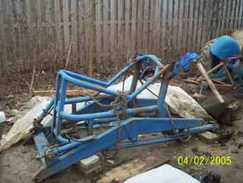 Used Farm Tractors for Sale: Ford 800 Frontend Loader (2005-10-16 ...