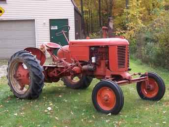 Used Farm Tractors for Sale: 1946 Case VAC (2005-10-22) - Yesterday's ...